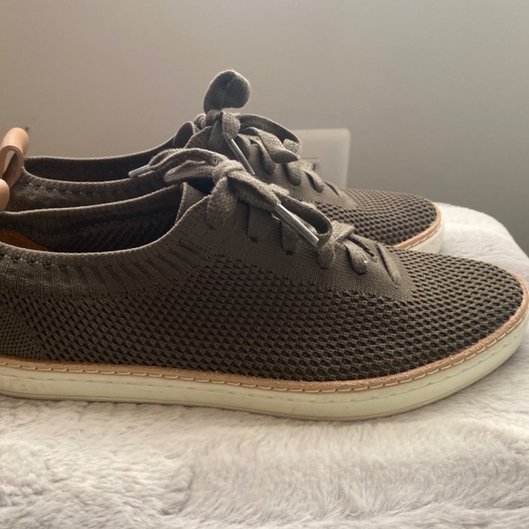 UGG | Shoes | Ugg Sidney Sneaker | Poshmark